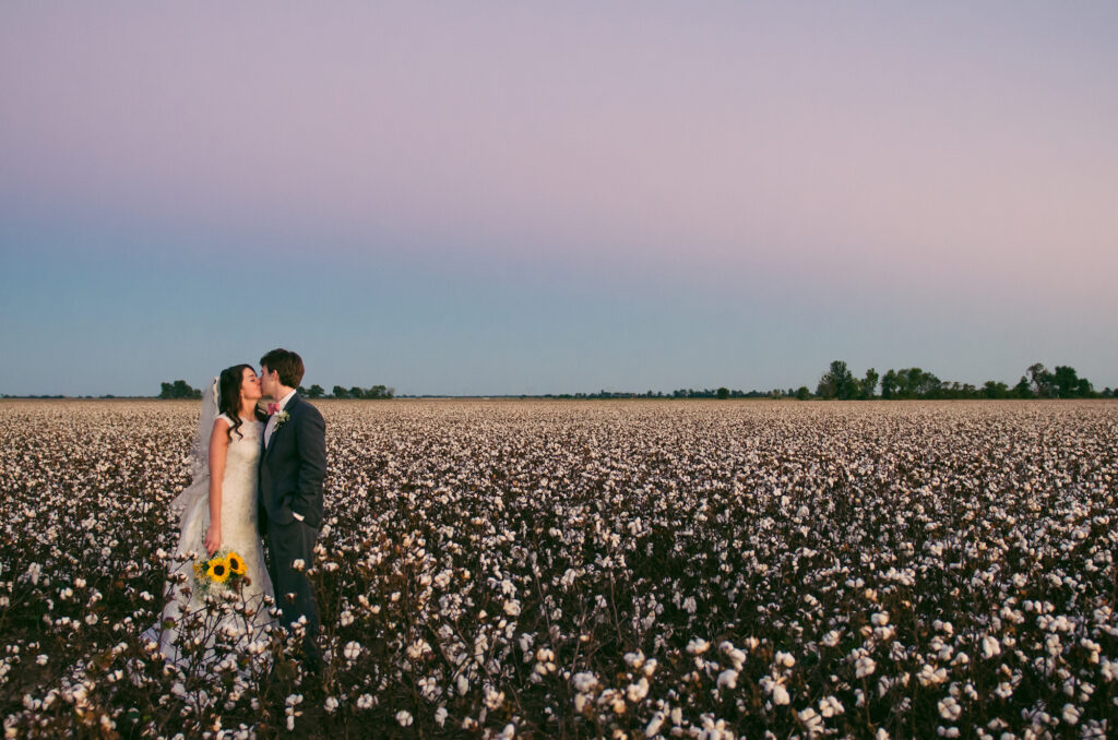 Real Arkansas Wedding: Amasa Maine & Seth Southard of Bay - Arkansas Bride